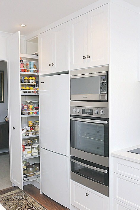 Our Guide to Kitchen Pantry Options